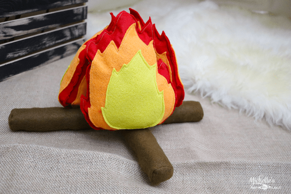 DIY Felt Campfire and Marshmallow Play Set - Michelle's Party Plan-It