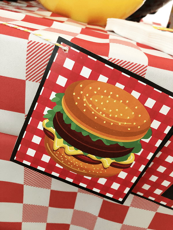 How to Throw a Last Minute Burger Bash + Free Printable - Michelle's ...