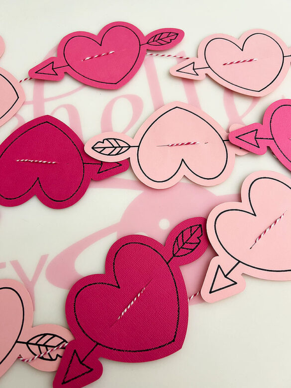 Easy Valentine's Day Banner - Michelle's Party Plan-It