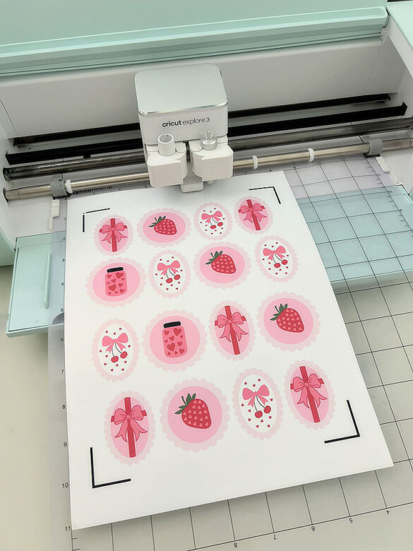 How to Use Cricut Design Space Print Then Cut Feature - Michelle's ...